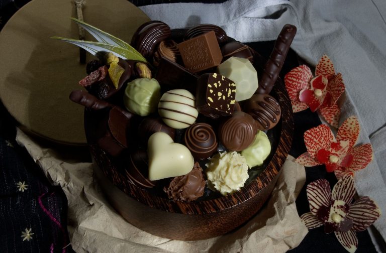 Chocolate Decorations – Chocolat